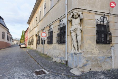 Legendy o Corgoňovi sú stále živé: Jeho socha má už takmer 200 rokov