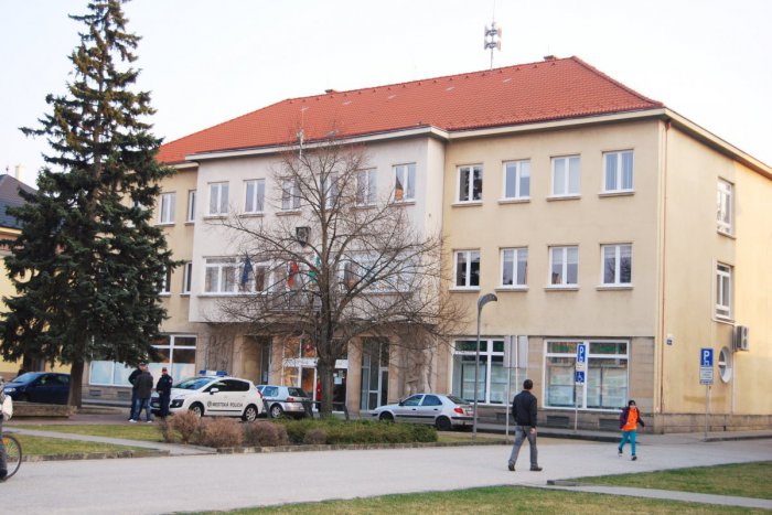 Radnica otvorí svoje brány pre všetkých Zámčanov:… | Nitra24.sk