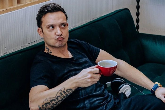 Rodák zo Šale oslavuje: Spevák Robo Papp má 40 rokov!